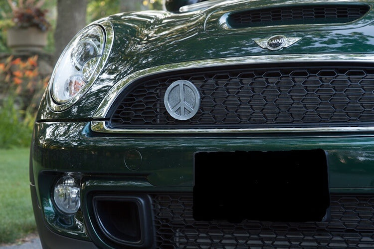 Car & Truck Custom Grille Emblems, Decorations & Ornaments - Grillie