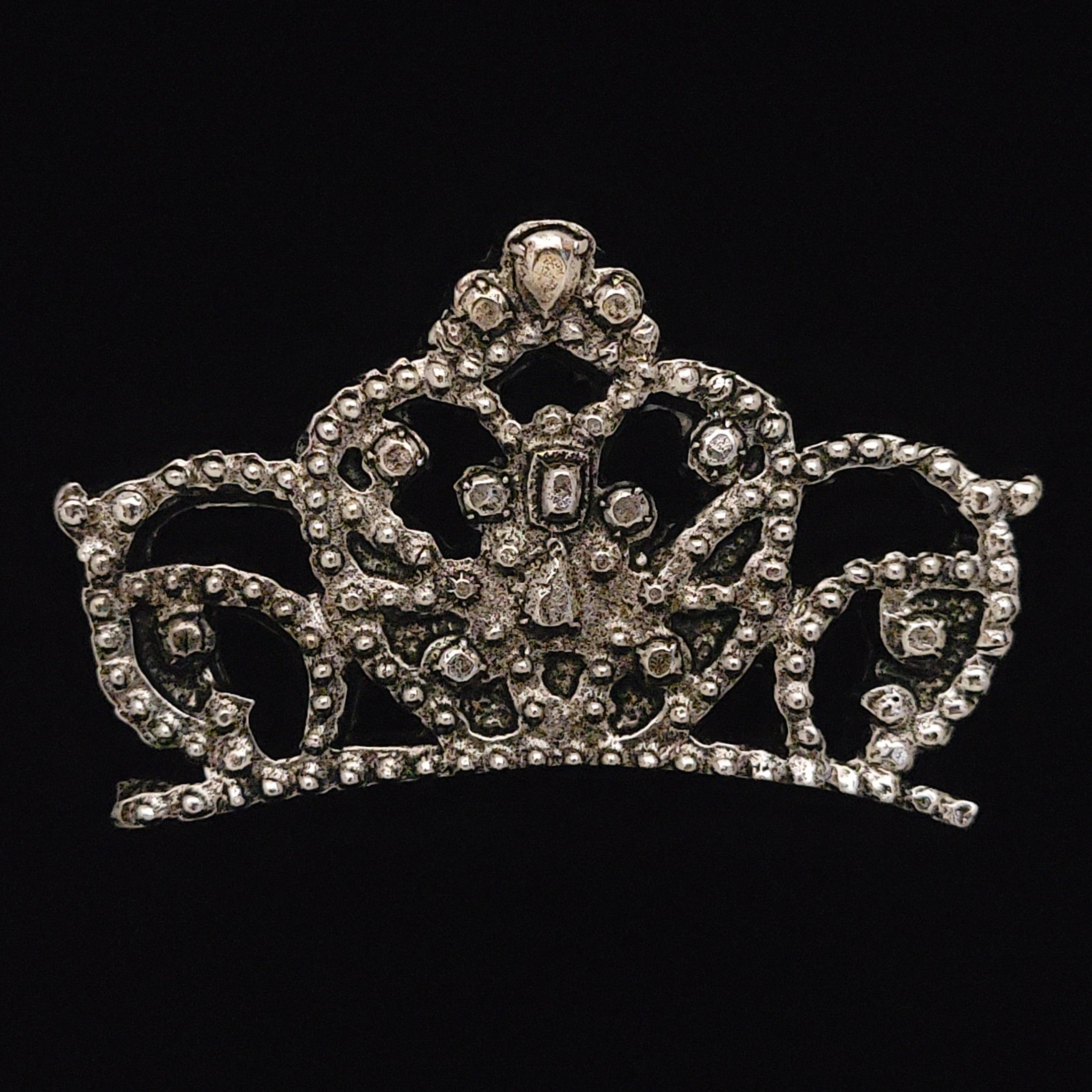 Tiara - Free Shipping – Grillie